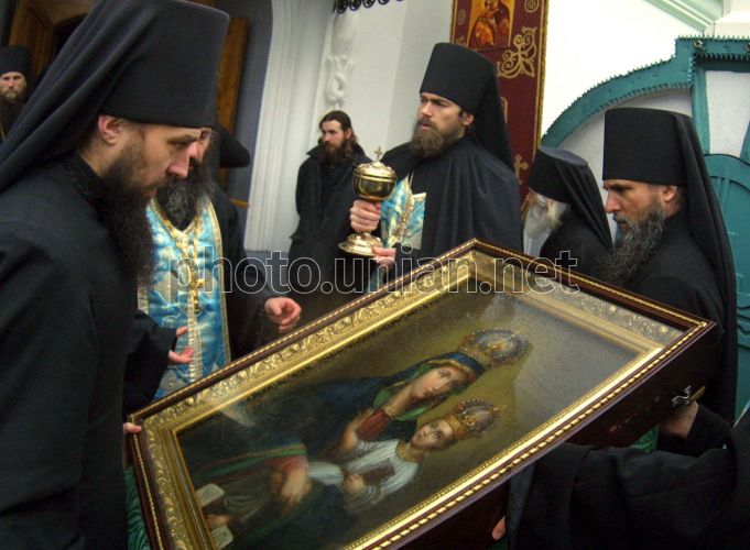 Photo The icon of Blessed virgin - UNIAN