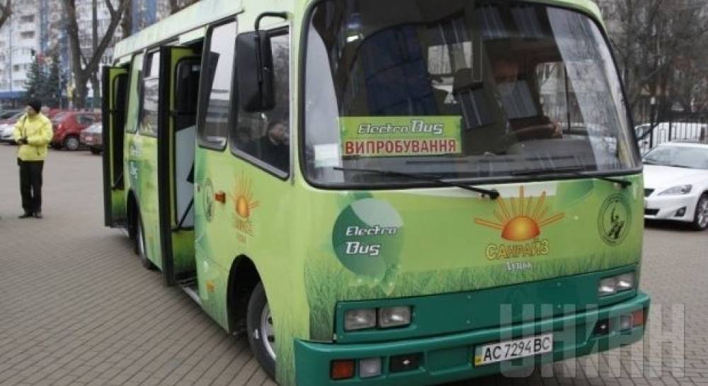 Ukraine’s first electric bus presented in Kyiv | UNIAN