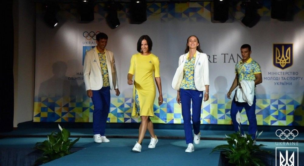 Ukrainian athletes model uniforms for 2016 Olympic Games Photoreport