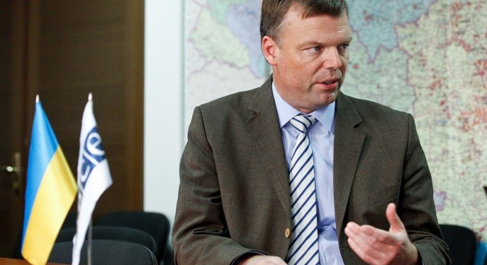 Alexander Hug: "We note a sustained supply of ammunition in areas not ...