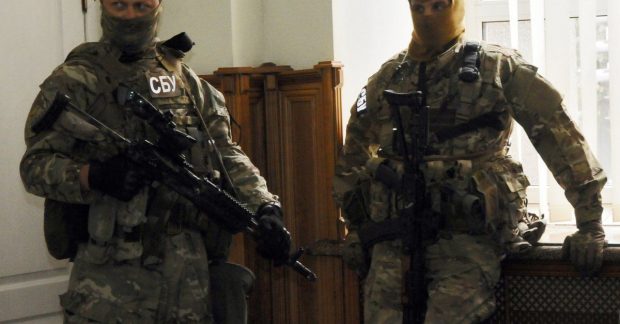 SBU raids premises of RIA Novosti Ukraine, chief detained | UNIAN