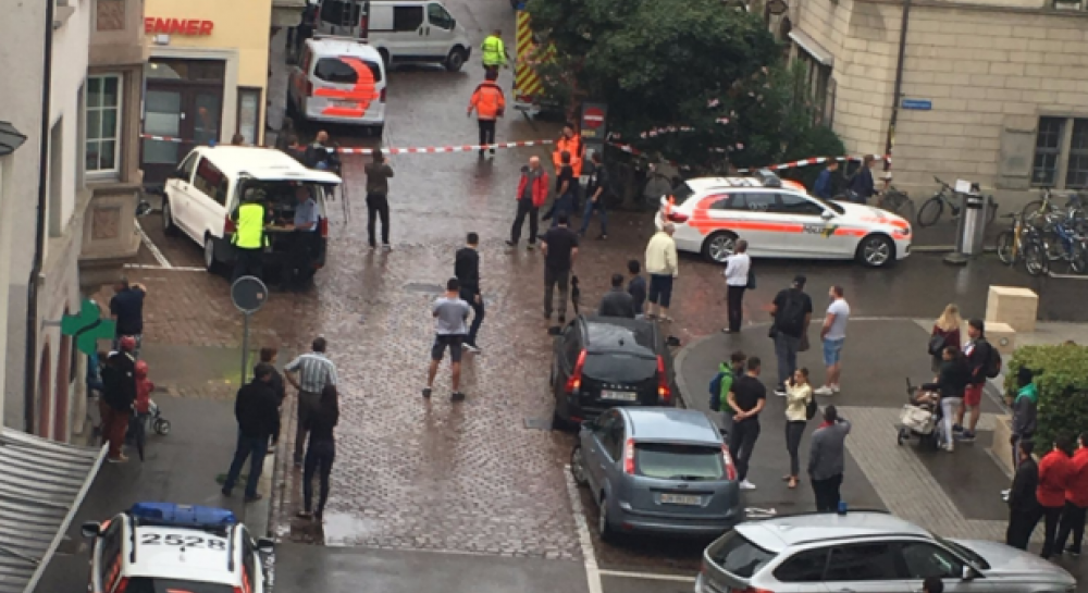 Five injured in Swiss attack, major police operation underway - media