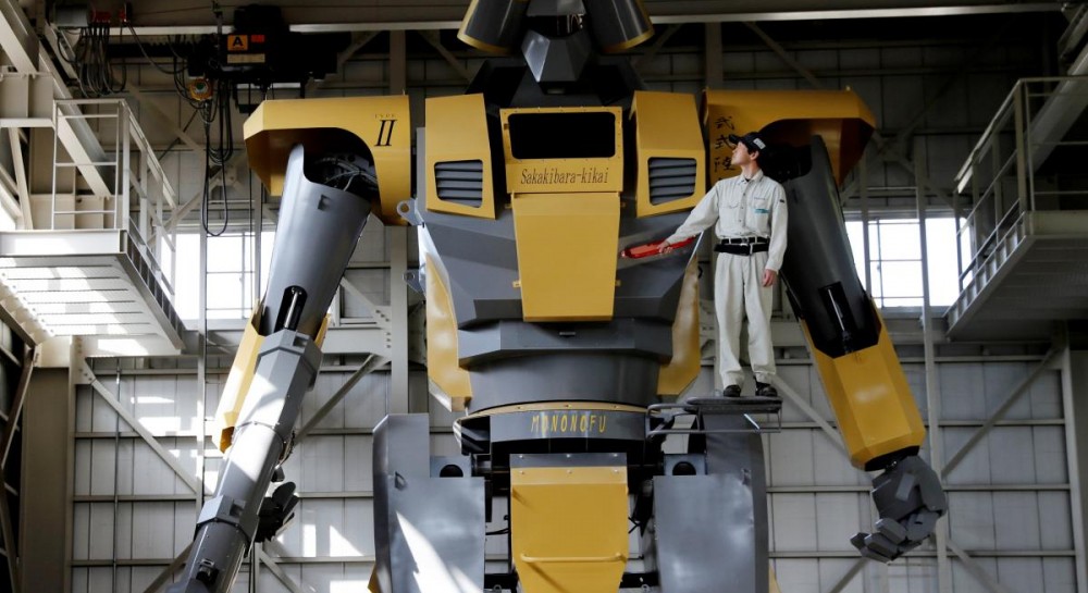 Демонстрация биполярного работа Land Walker в Японии Фоторепортаж