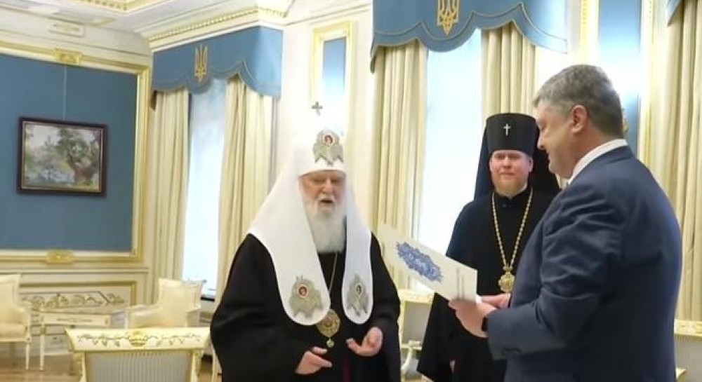 Patriarch Filaret supports Poroshenko's appeal to Patriarch Bartholomew ...