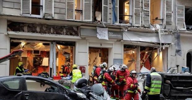 Gas explosion in bakery rocks central Paris district – media (Photo ...