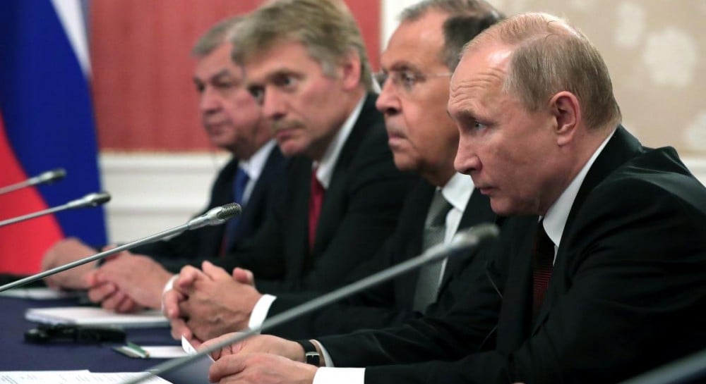 "Brother" at the gate. Will Putin move for a full-scale invasion of ...