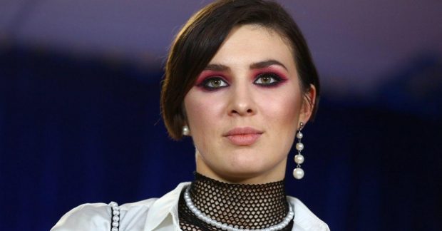 Растолстевшая MARUV засветила свисающие бока в откровенном наряде - фото