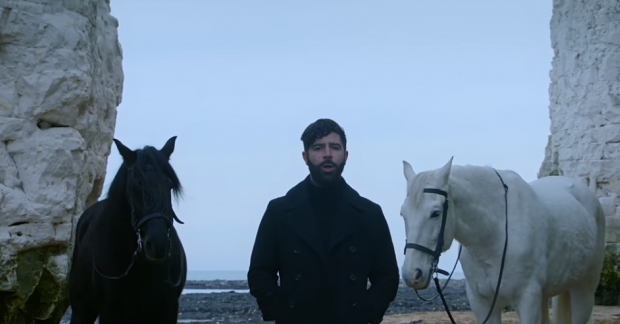Британські інді-рокери Foals представили кліп на пісню Neptune | УНІАН