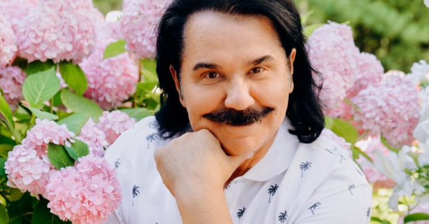 Зибров показал теплые семейные фото и "засветил" роскошный дом — УНИАН