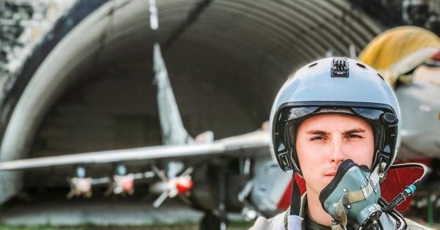 Пилот Karaya, отведший истребитель от Винницы, показал окровавленное ...