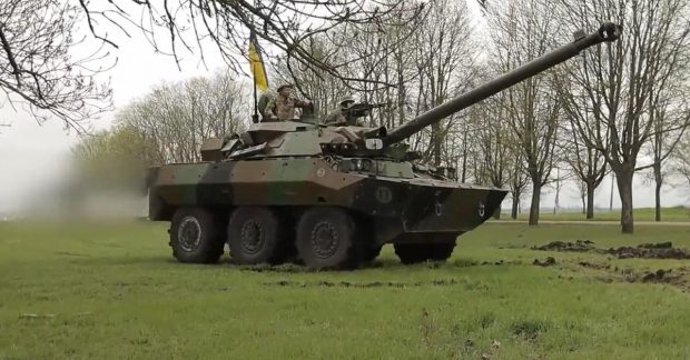 Украина получила 40 французских бронемашин AMX-10RC, - СМИ — УНИАН