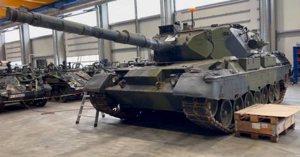 Вооружение ВСУ - Германия передала Украине первые танки Leopard 1