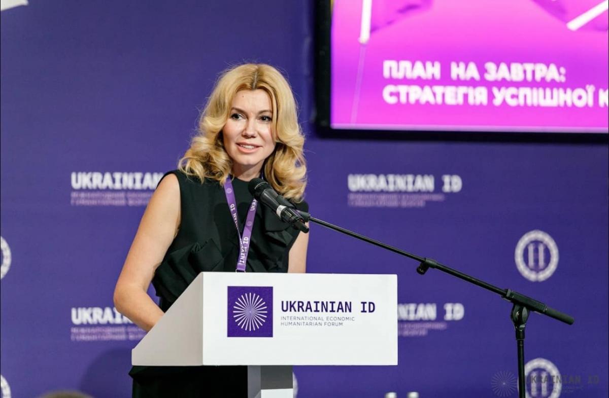 Галеристка Наталя Заболотна стверджує, що родина голови Нацбанку витратила близько $350 тис. на ...