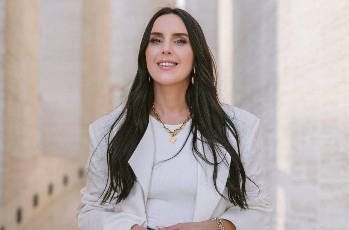 Jamala transforms with new hair and eye color | News Minimalist